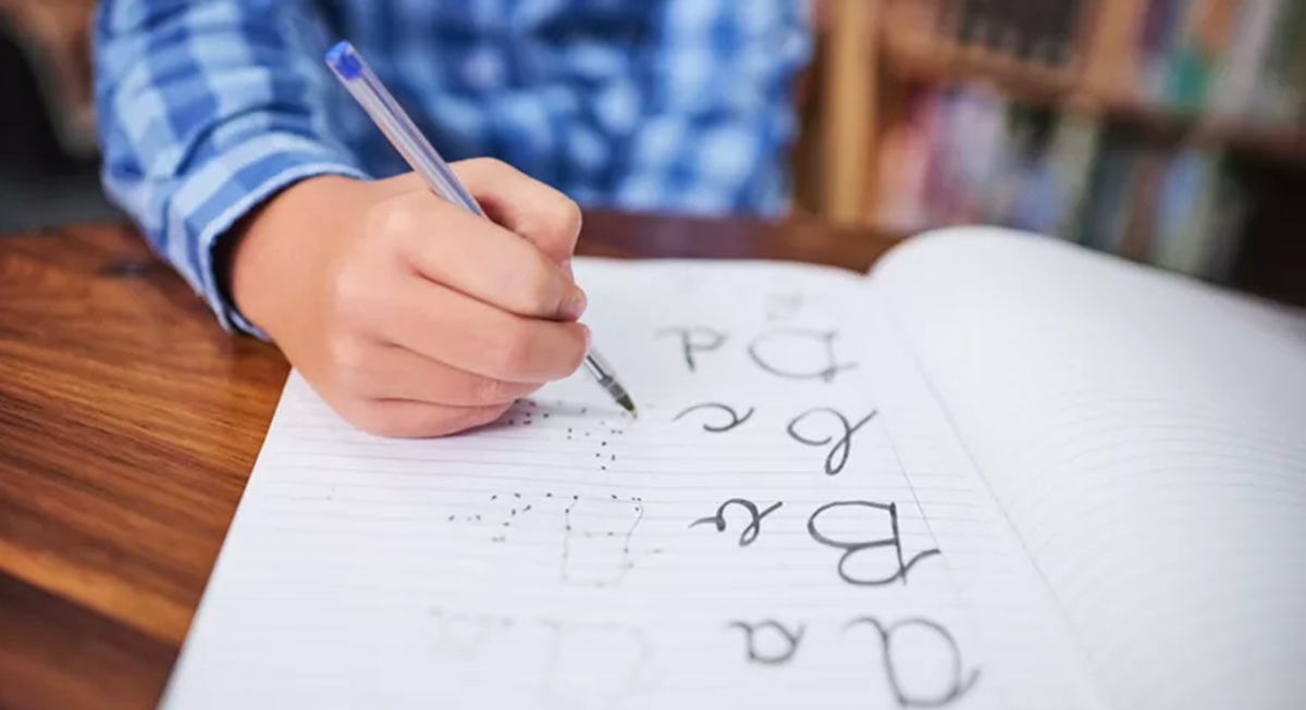 Texas Classrooms Officially Bringing Back Cursive Writing This Fall texas-classrooms-officially-bringing-back-cursive-writing-this-fall